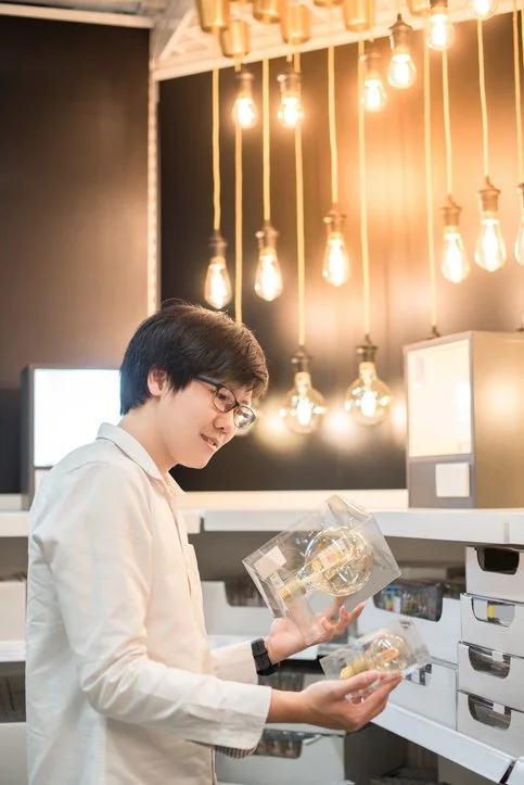 LED Bulb Flicker: Causes, Fixes, and How to Prevent It — 1000Bulbs Blog