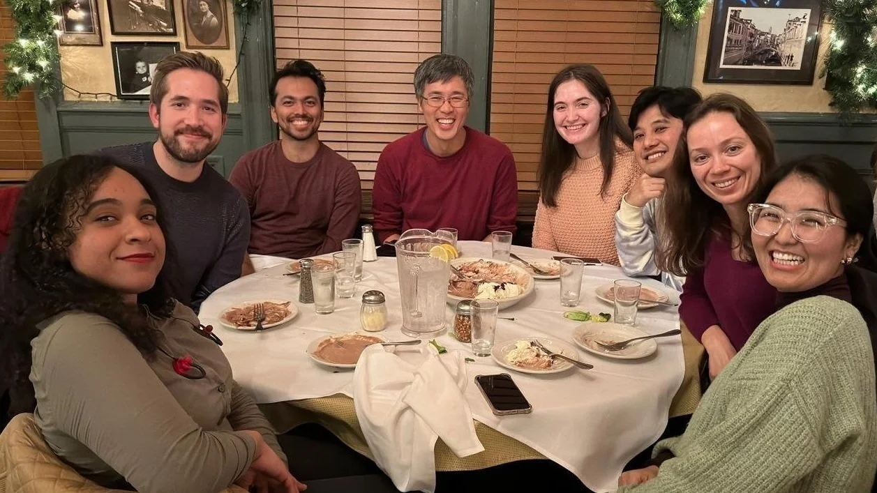 Team — Vuong Laboratory