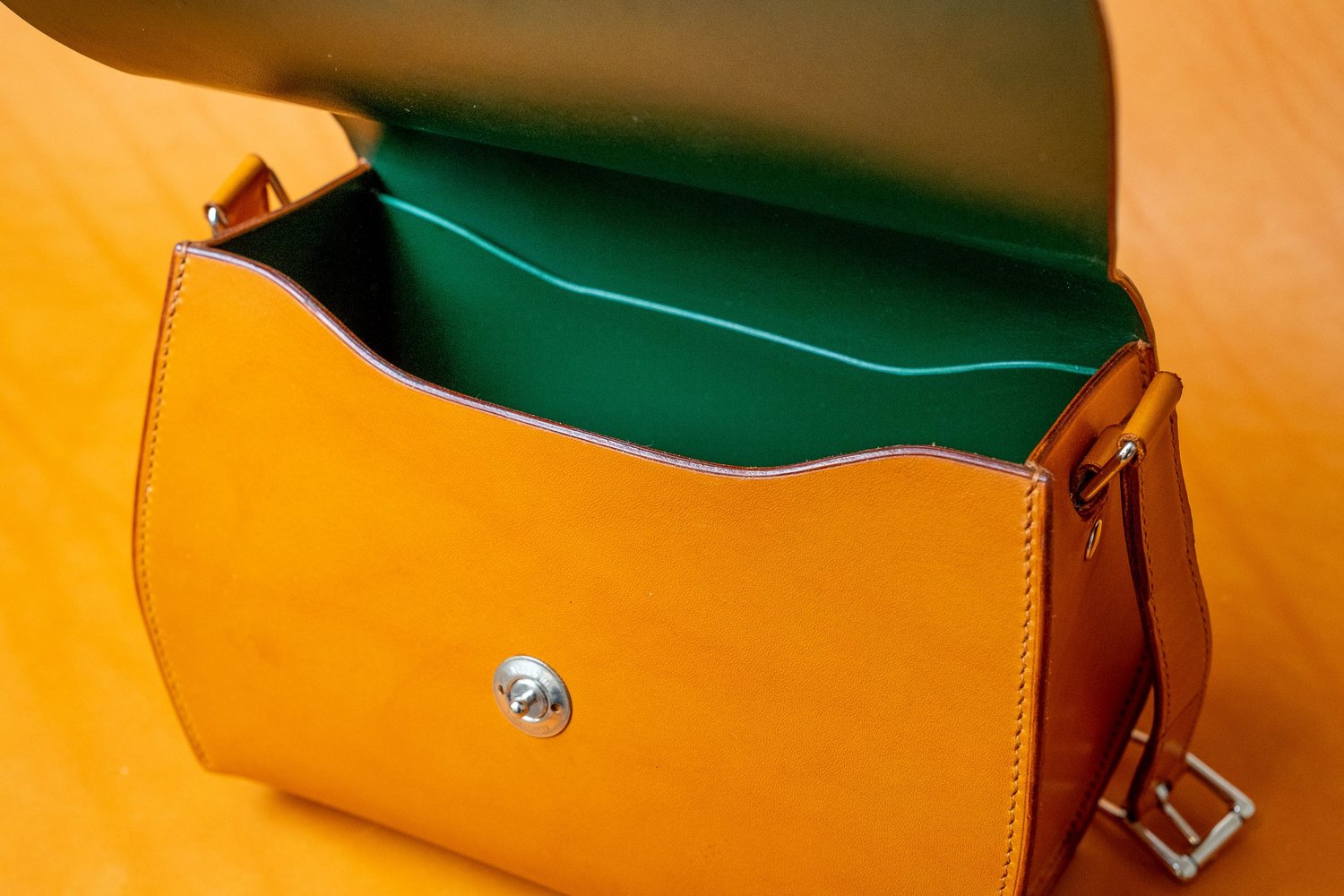 Classic leather handbag build - PDF template — Le French Crafter