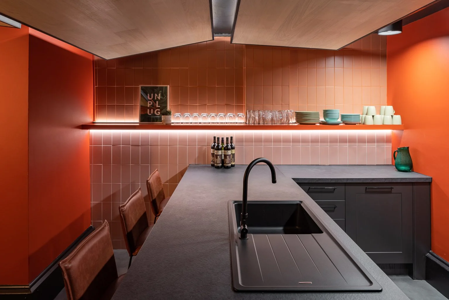 OE Showroom — Susan Lake Lighting Design