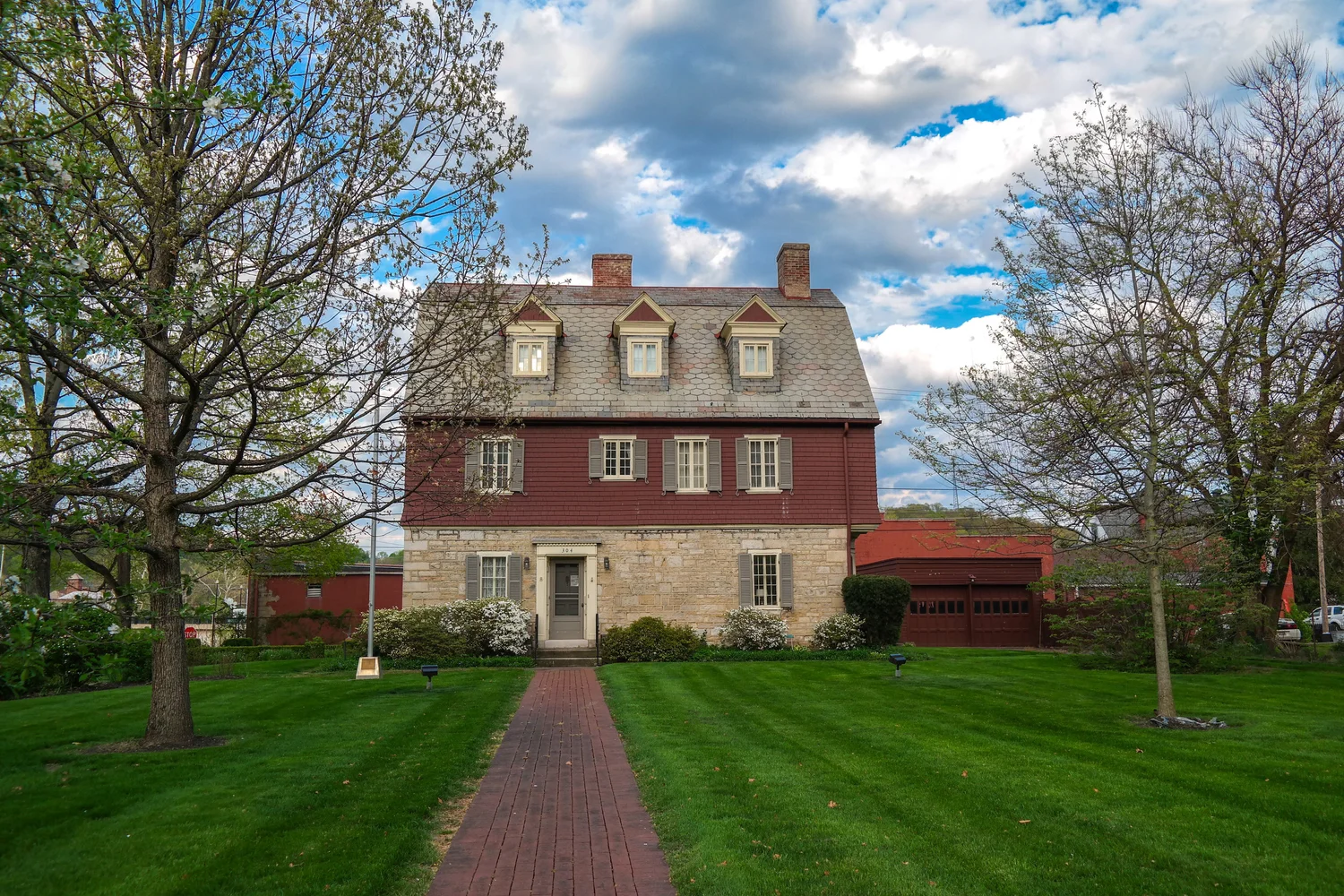 Mathews House — MUSKINGUM COUNTY HISTORY