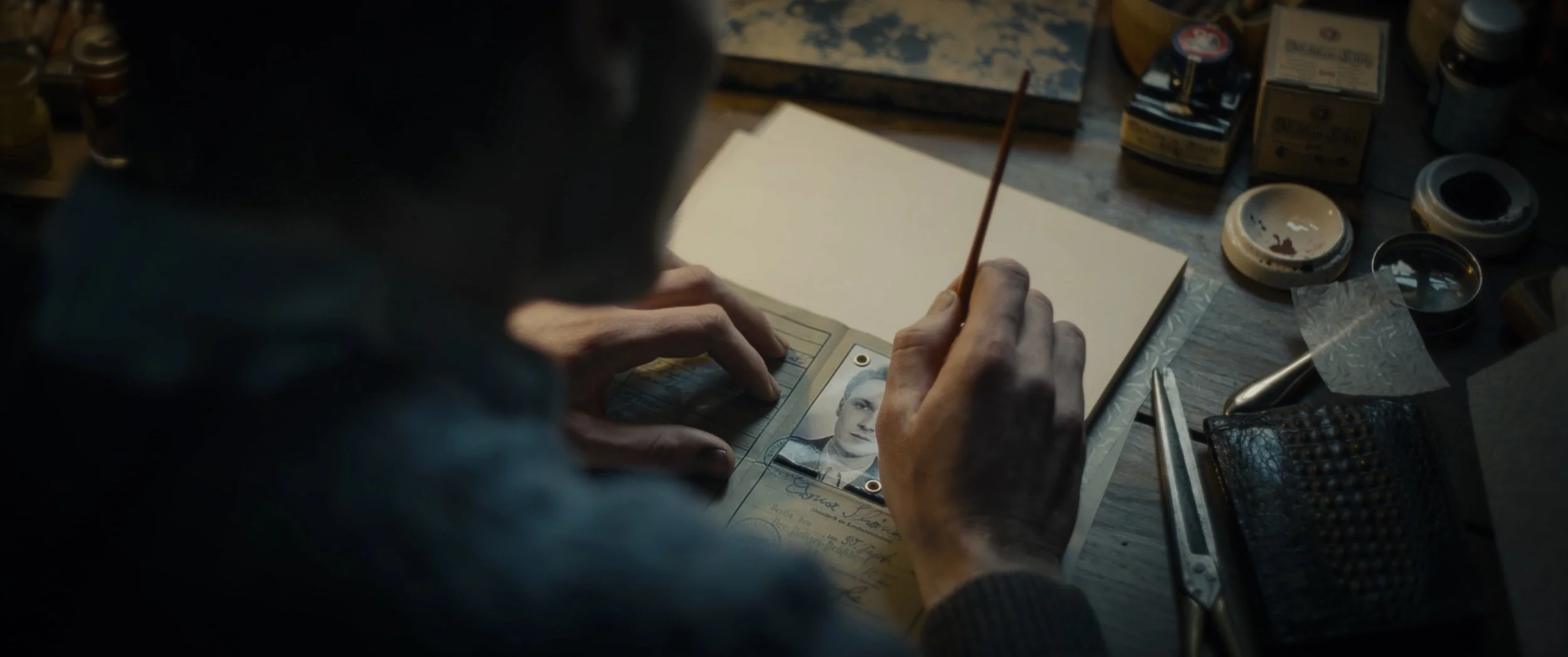 Film Review: THE FORGER (2022) DIR. MAGGIE PEREN — Musée Magazine