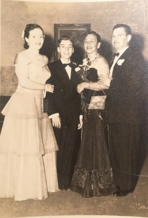 Making A Family: The History and Theory Behind Family Photos — Musée ...