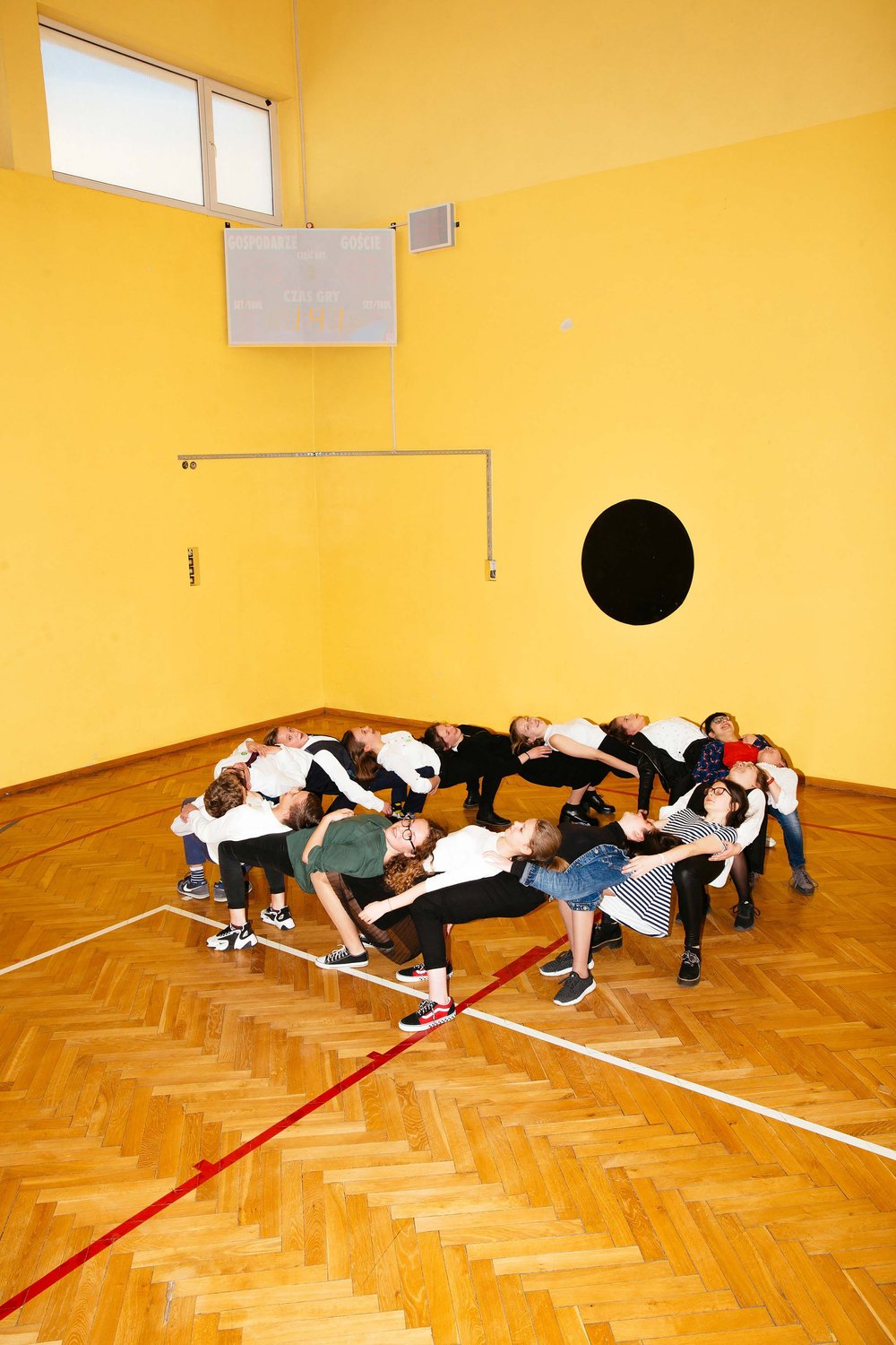 Exhibition Review: Karolina Wojtas | Abzgram — Musée Magazine