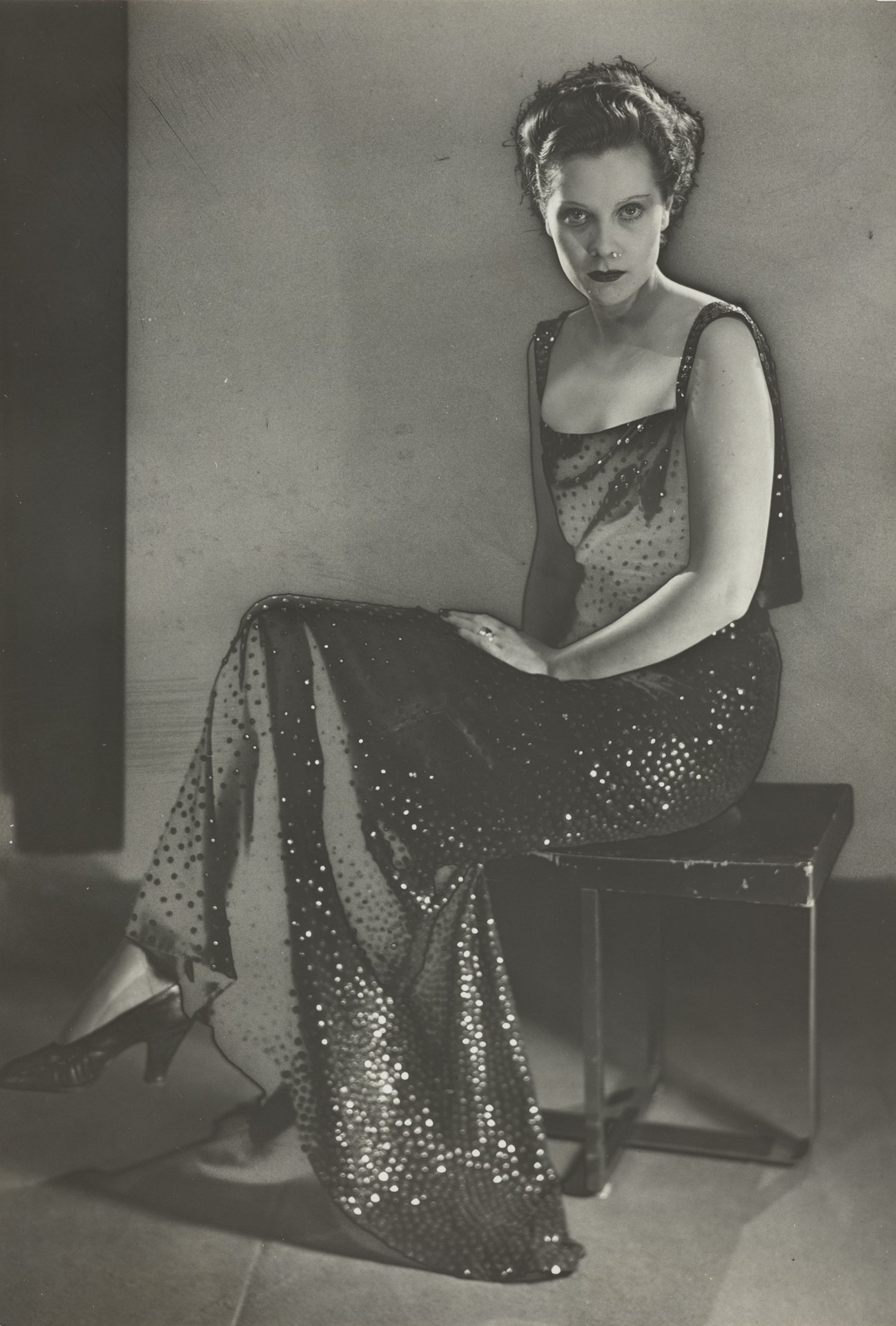 Book Review : Thames & Hudson | Man Ray : Liberating Photography ...