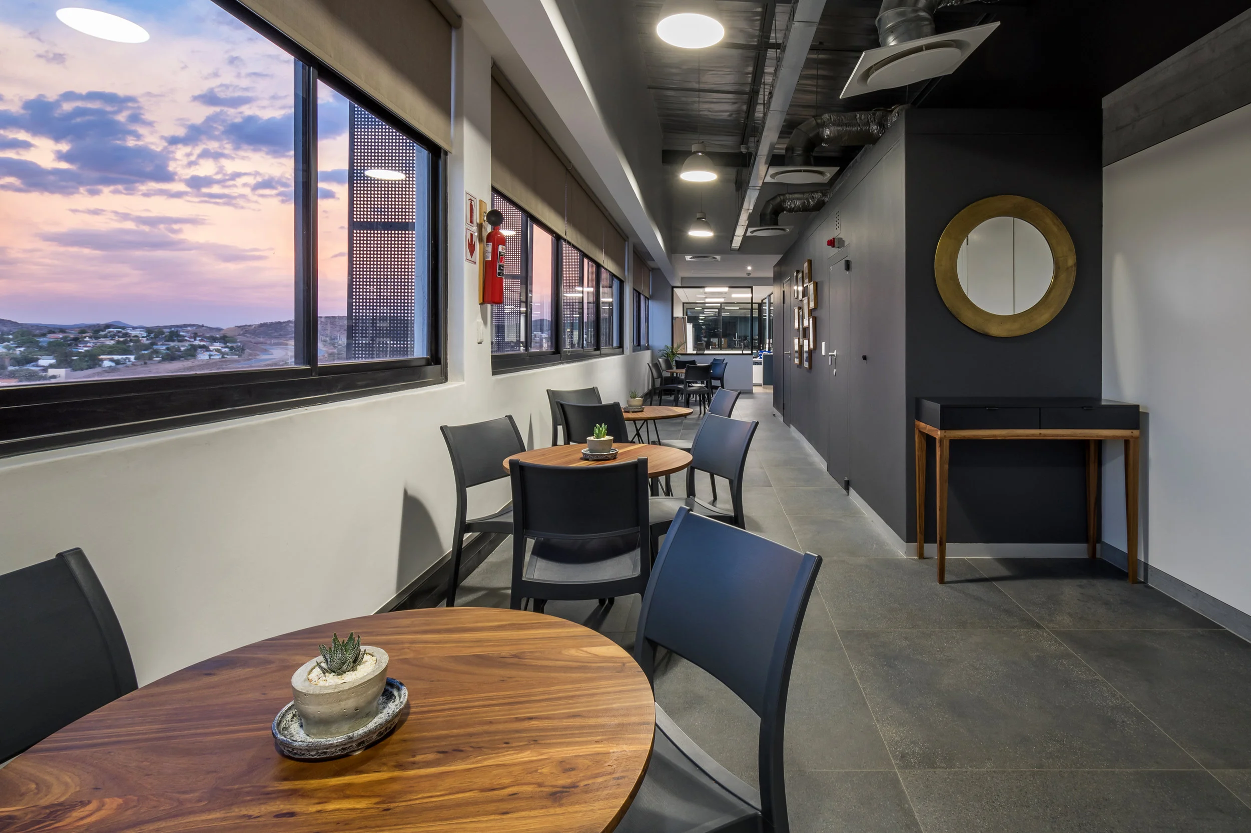 Leon Engelbrecht Design