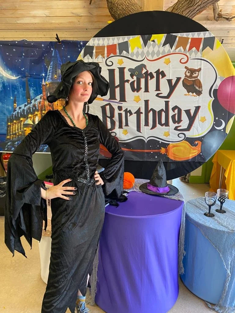 New Kids Party Idea - Witches and Wizards – House of Wizards party ...