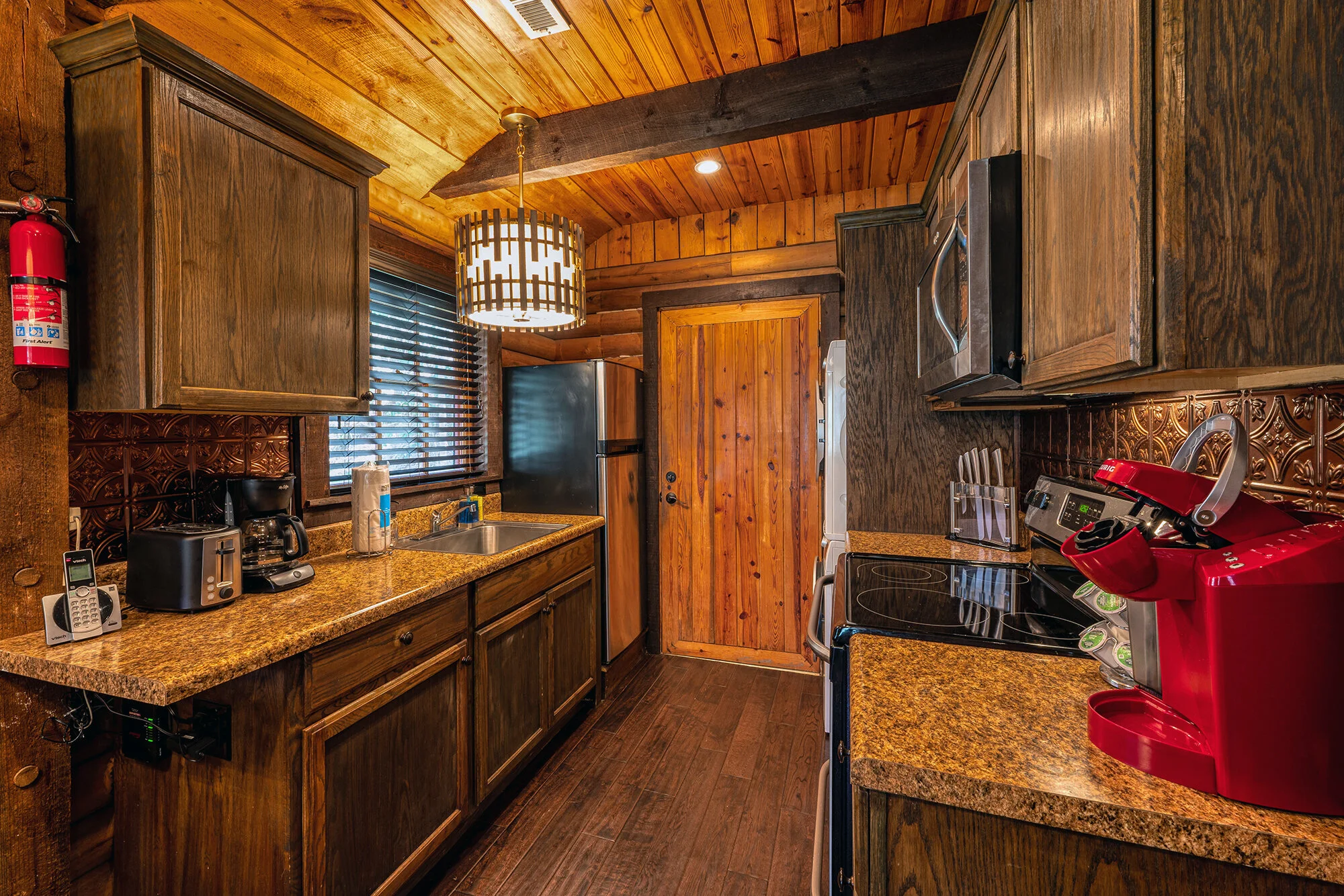 Lakefront Cabin Rental | NC Mountain Cabin Rental - Lakes End ...