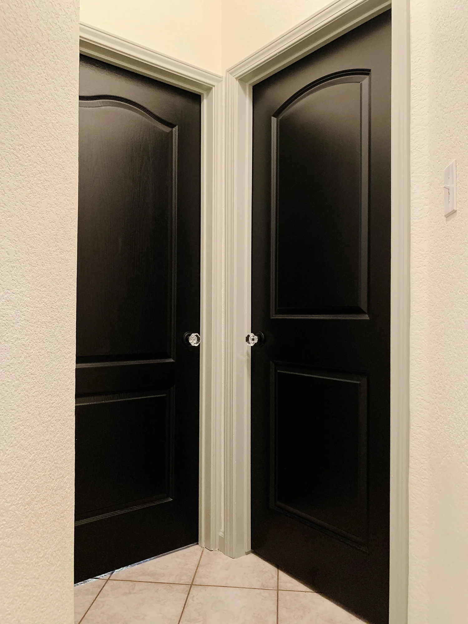 A guide to updating doors and hardware — Lone Oak Design Co.