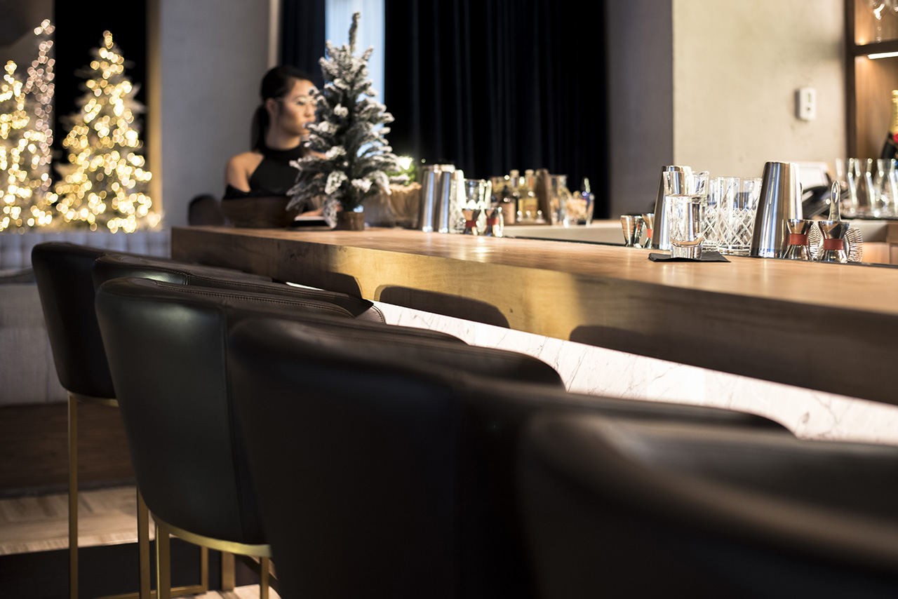 HANDCRAFTED COCKTAILS || D/6 BAR AND LOUNGE — Pendulum Magazine