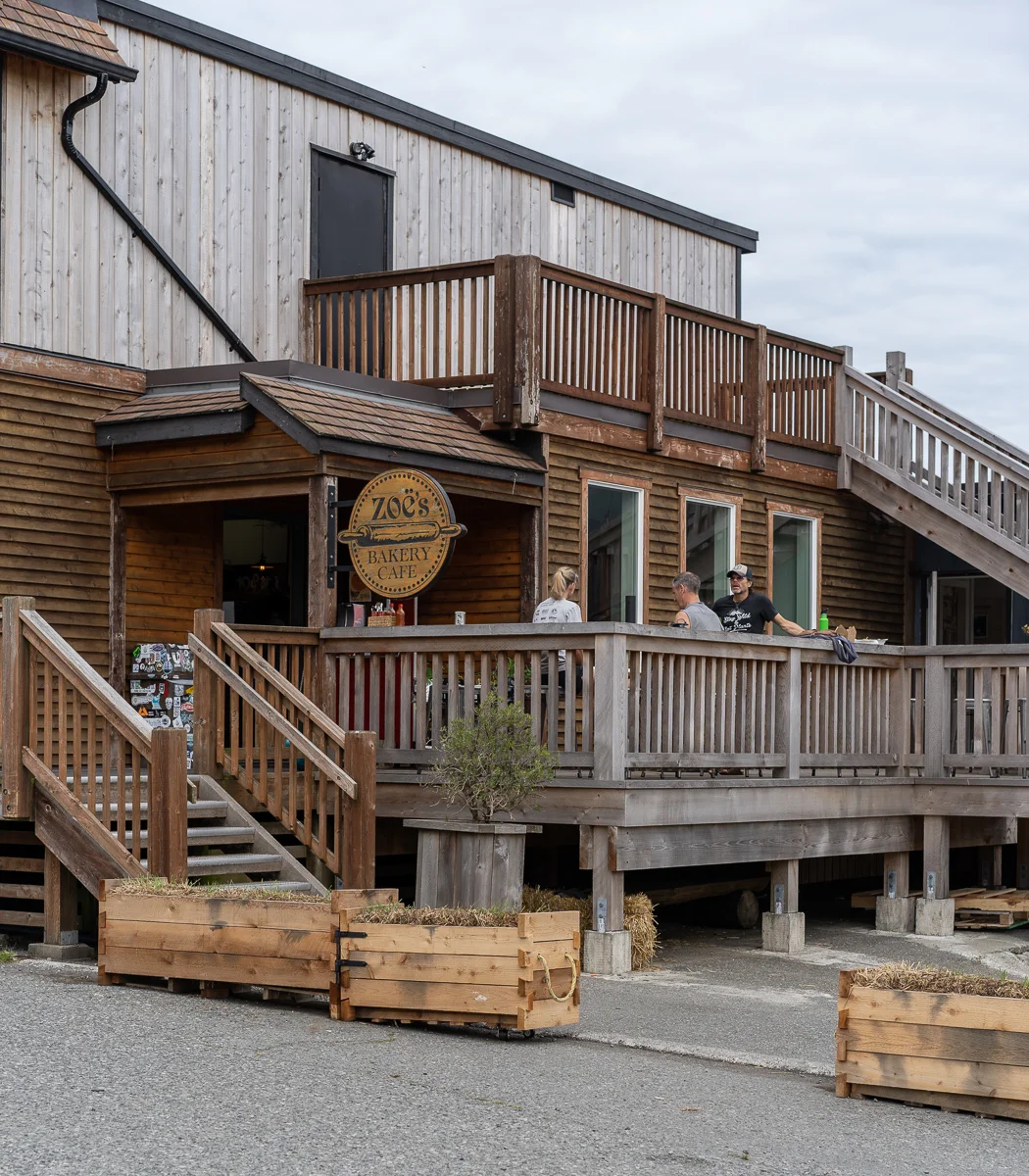 ZOE'S CAFE || Made in 'Ukee' — Pendulum Magazine