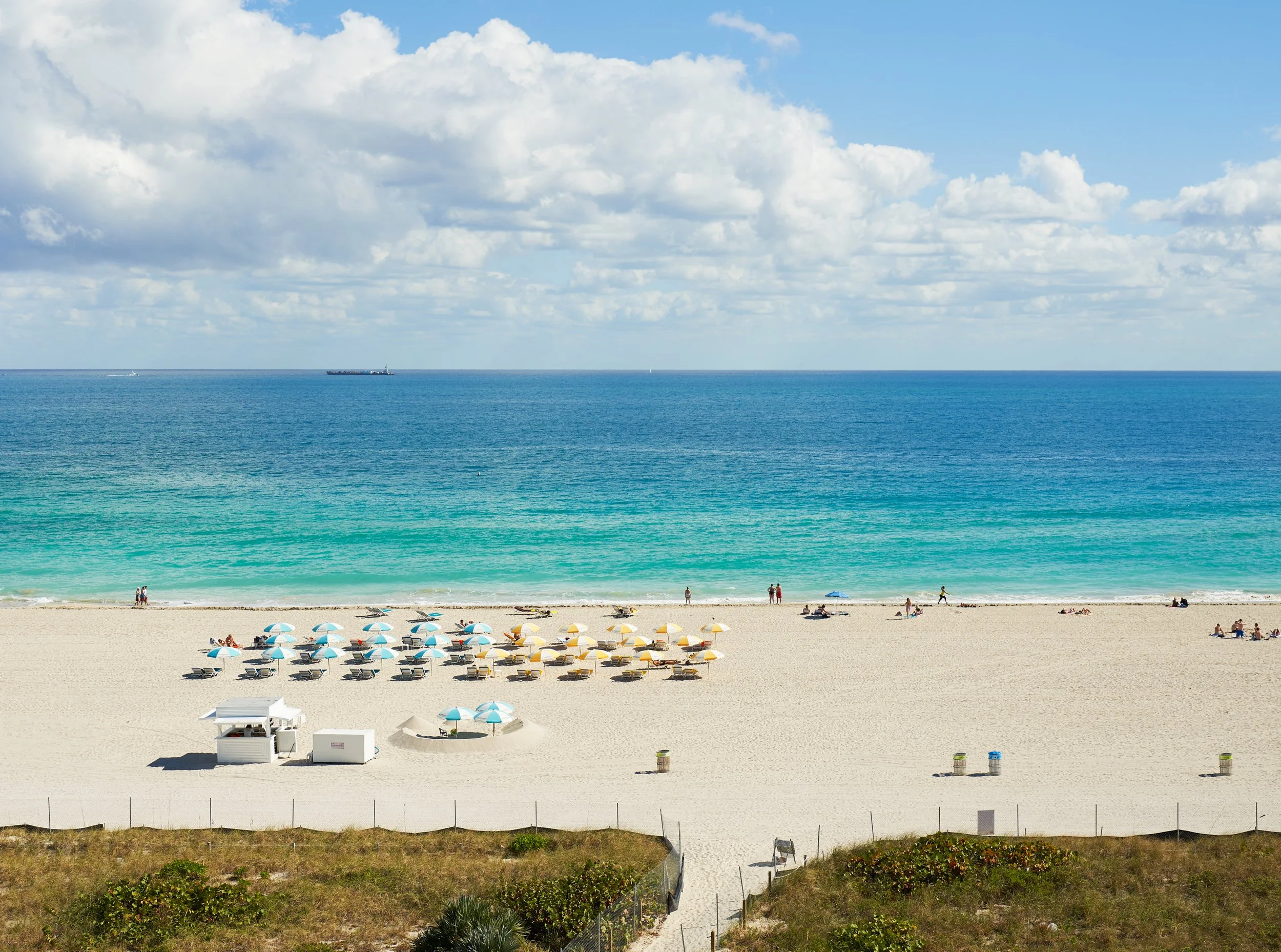 OCEAN DRIVE APARTMENT || A Blend of Sophistication and Tropical ...