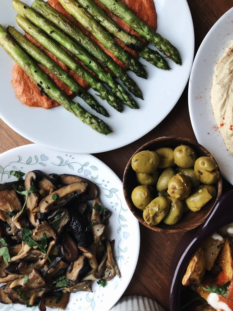 Recipe: How to make a vegetarian tapas spread — jessie roth