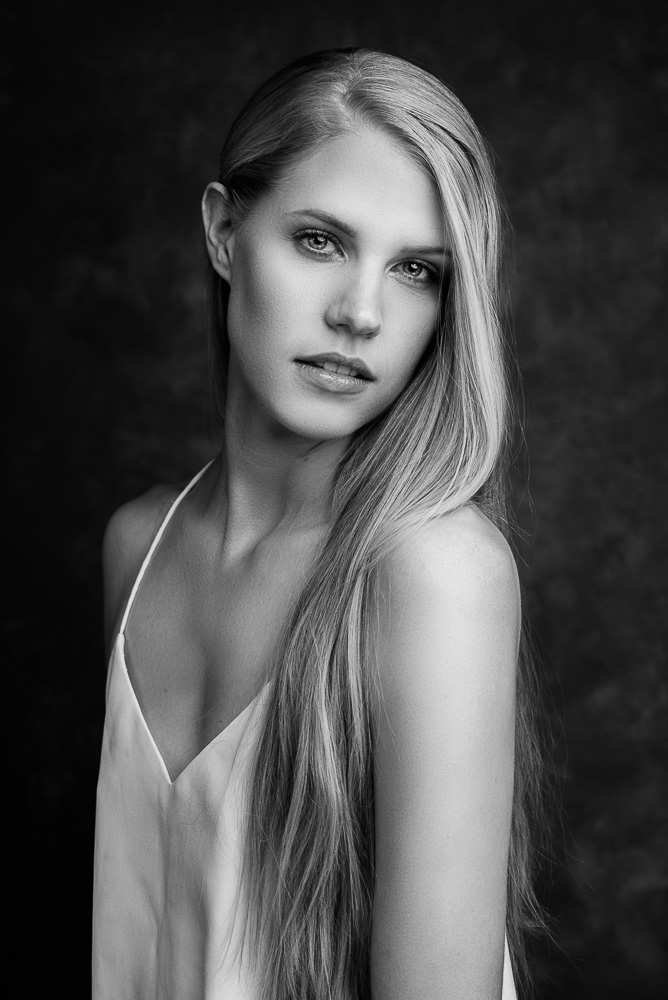 Denver Portrait studio - Emily's Studio Headshots