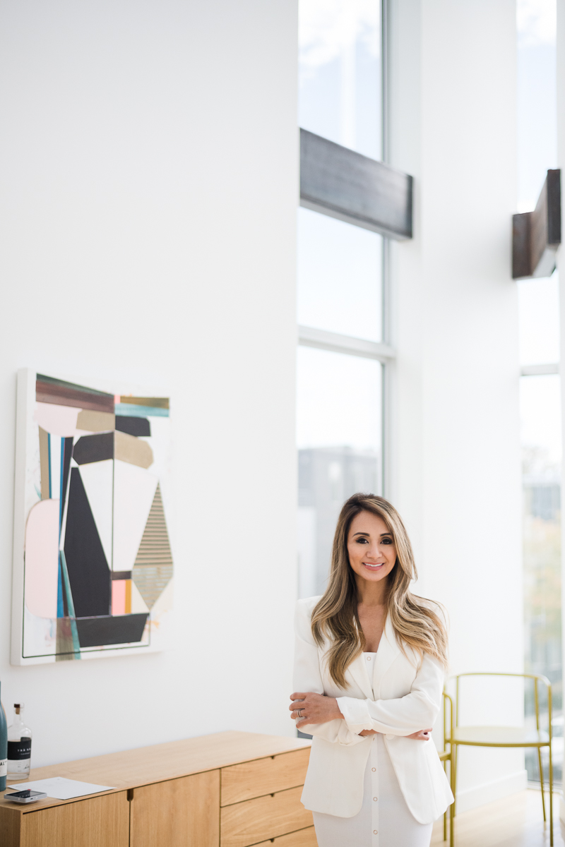 Denver real estate agent photoshoot examples - Loan Hau