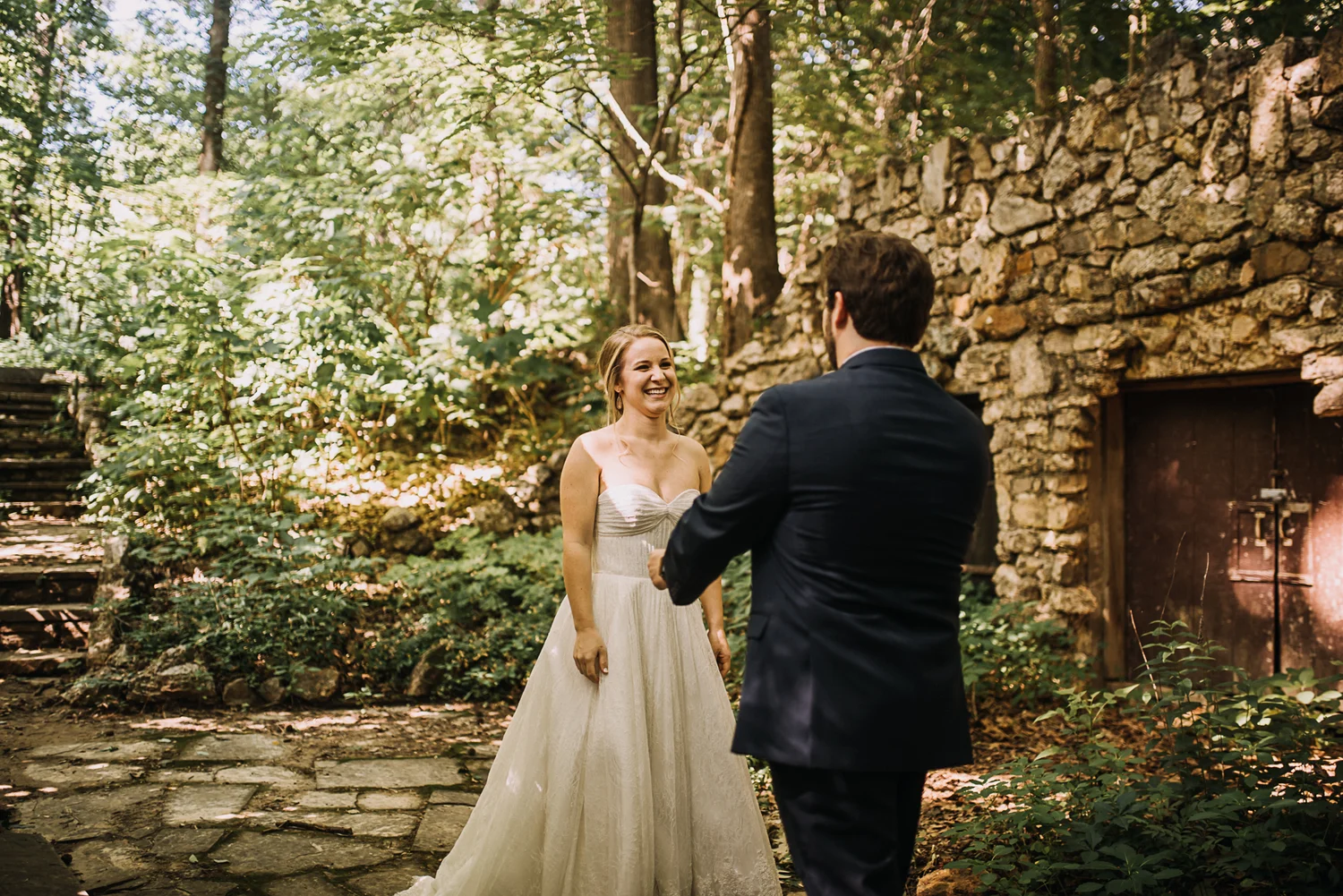 Megan & Hunter | A Spring Wedding at Lichterman Nature Center | Memphis ...