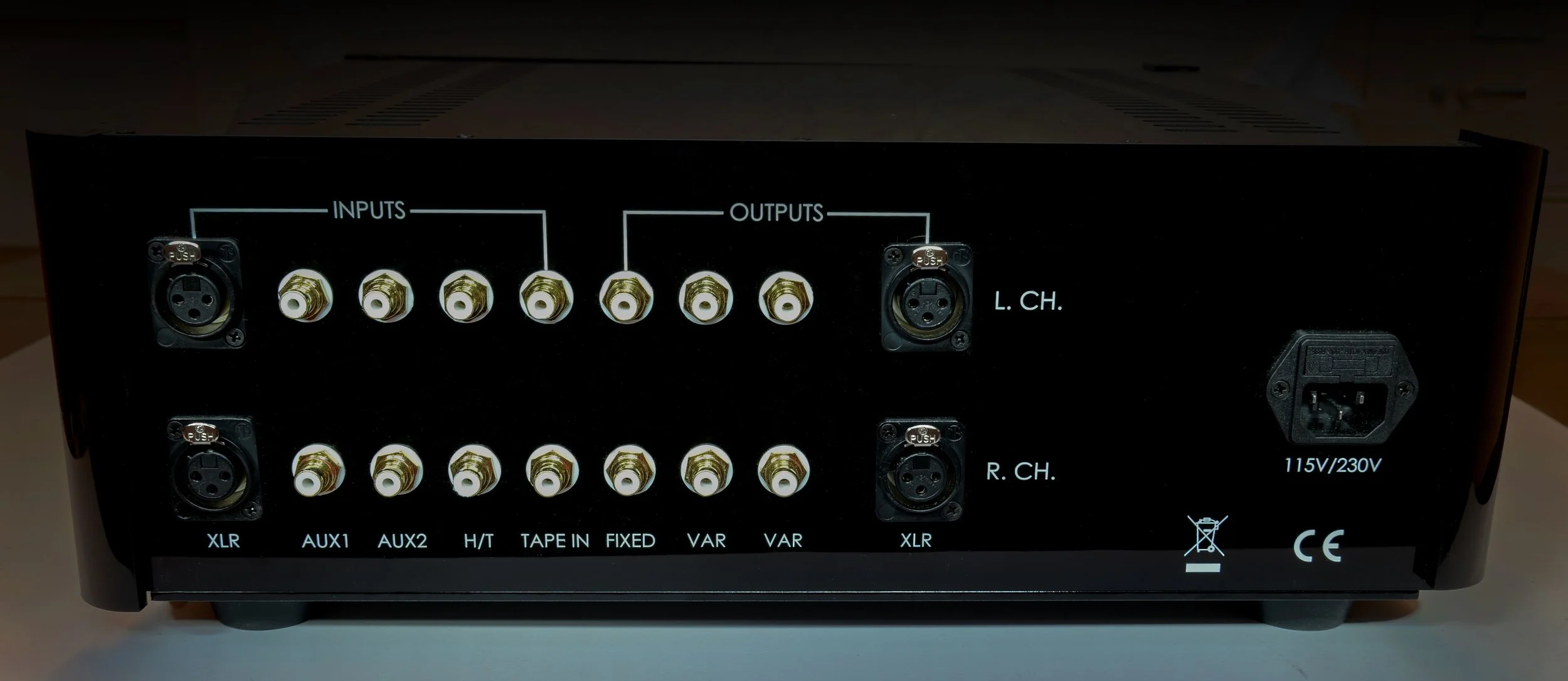 Commander — Wells Audio
