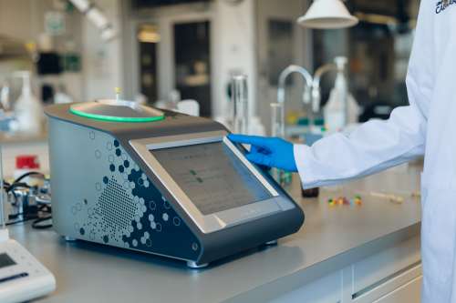 NMReady-60PRO - Benchtop 60 MHz NMR Spectrometer | Nanalysis — Nanalysis