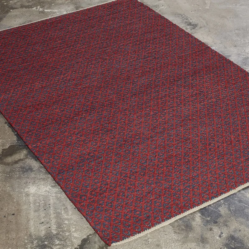 RUUSUKAS - Handwoven cotton rug in custom colours and sizes — ANKI