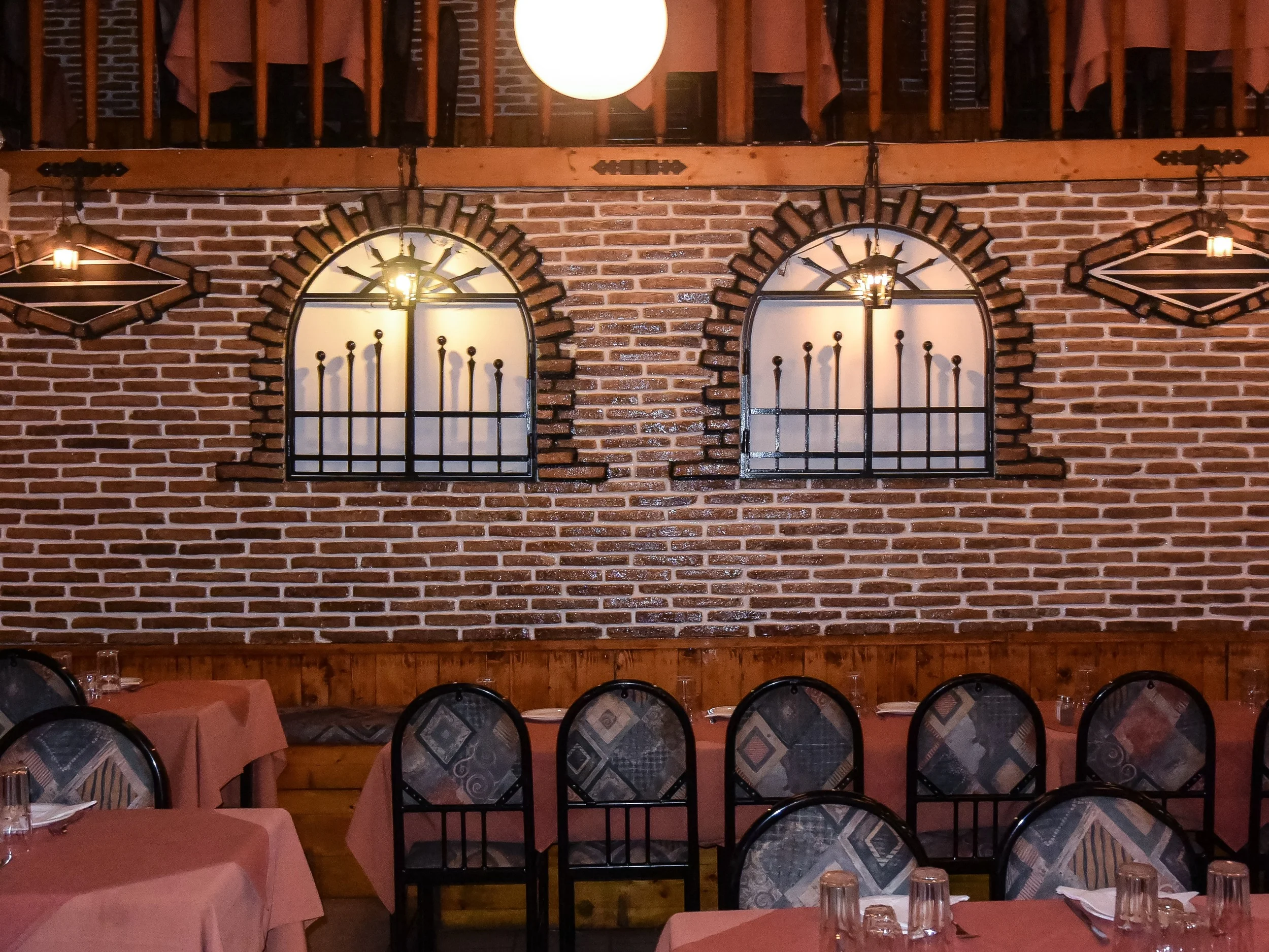 New Rigas music tavern with folk danceNew Rigas - Νέος Ρήγας