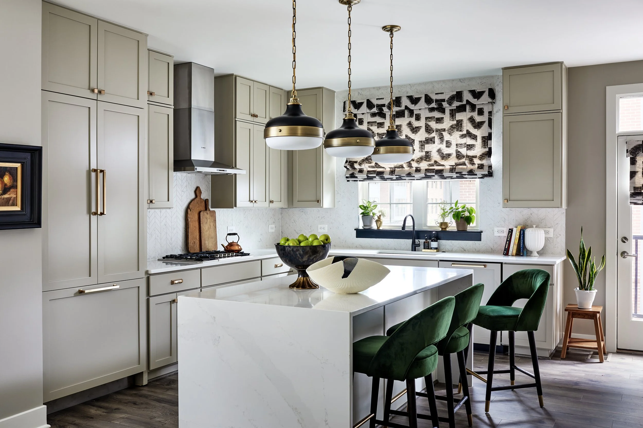 Lisa & Leroy - Interior Design & Decorating