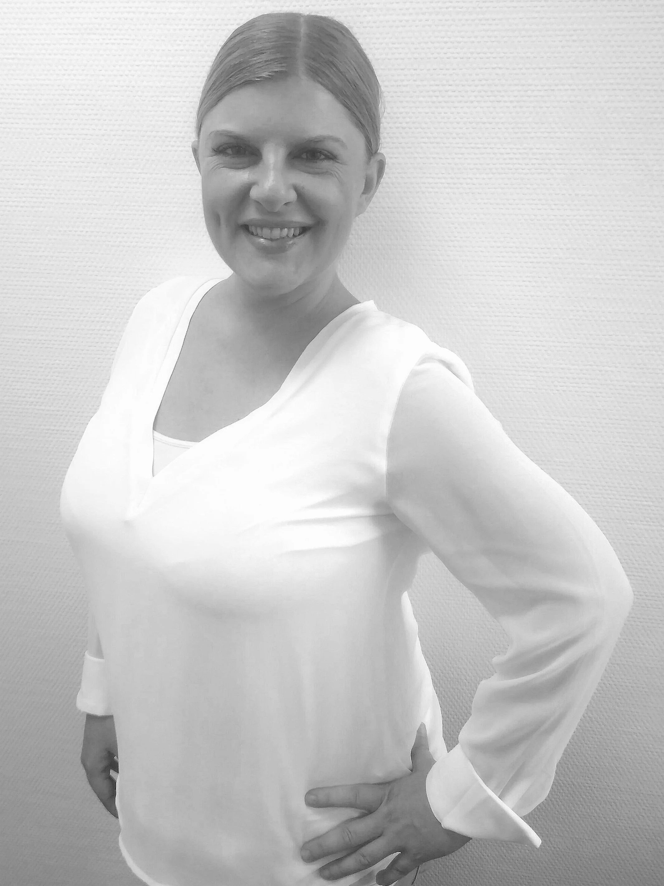 Meet the Team — TOP AGENT ALFONSO LACRUZ | REAL ESTATE AND PROPERTIES ...