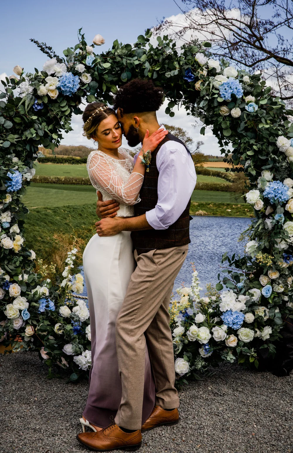 Lakeside Pergola at Stanford Farm wedding venue-Stanford Farm Weddings ...