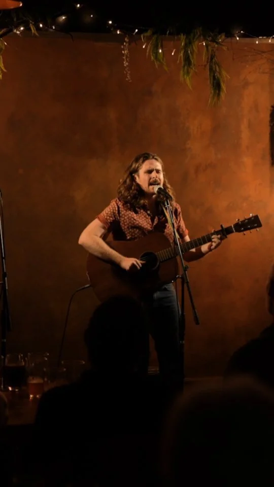 BUTTON LIVE LOUNGE — The Button Warehouse Bar & Live Music Venue ...