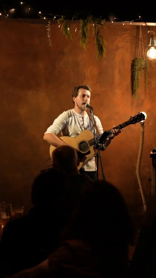BUTTON LIVE LOUNGE — The Button Warehouse Bar & Live Music Venue ...