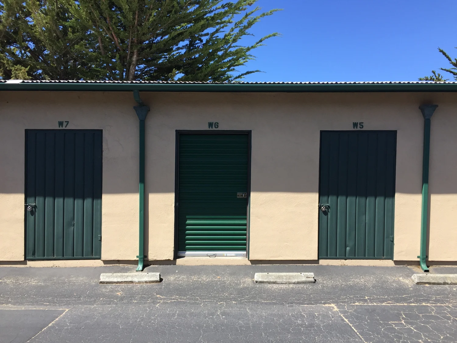 Russell Service Center