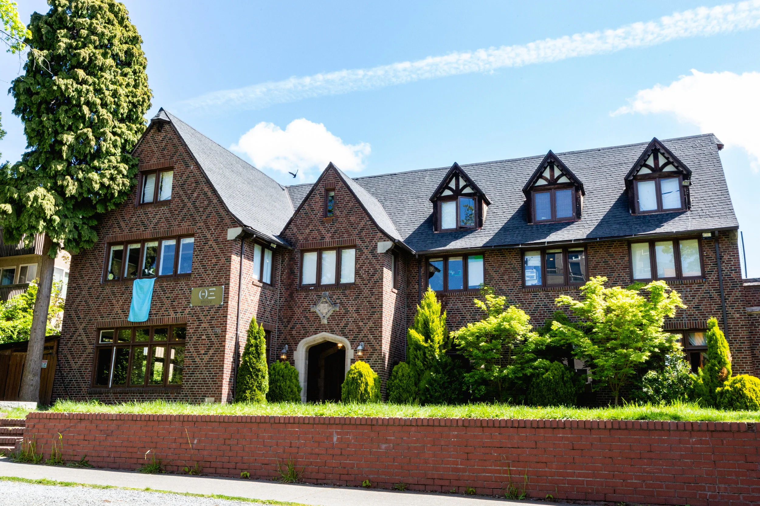 Theta Xi — UW IFC