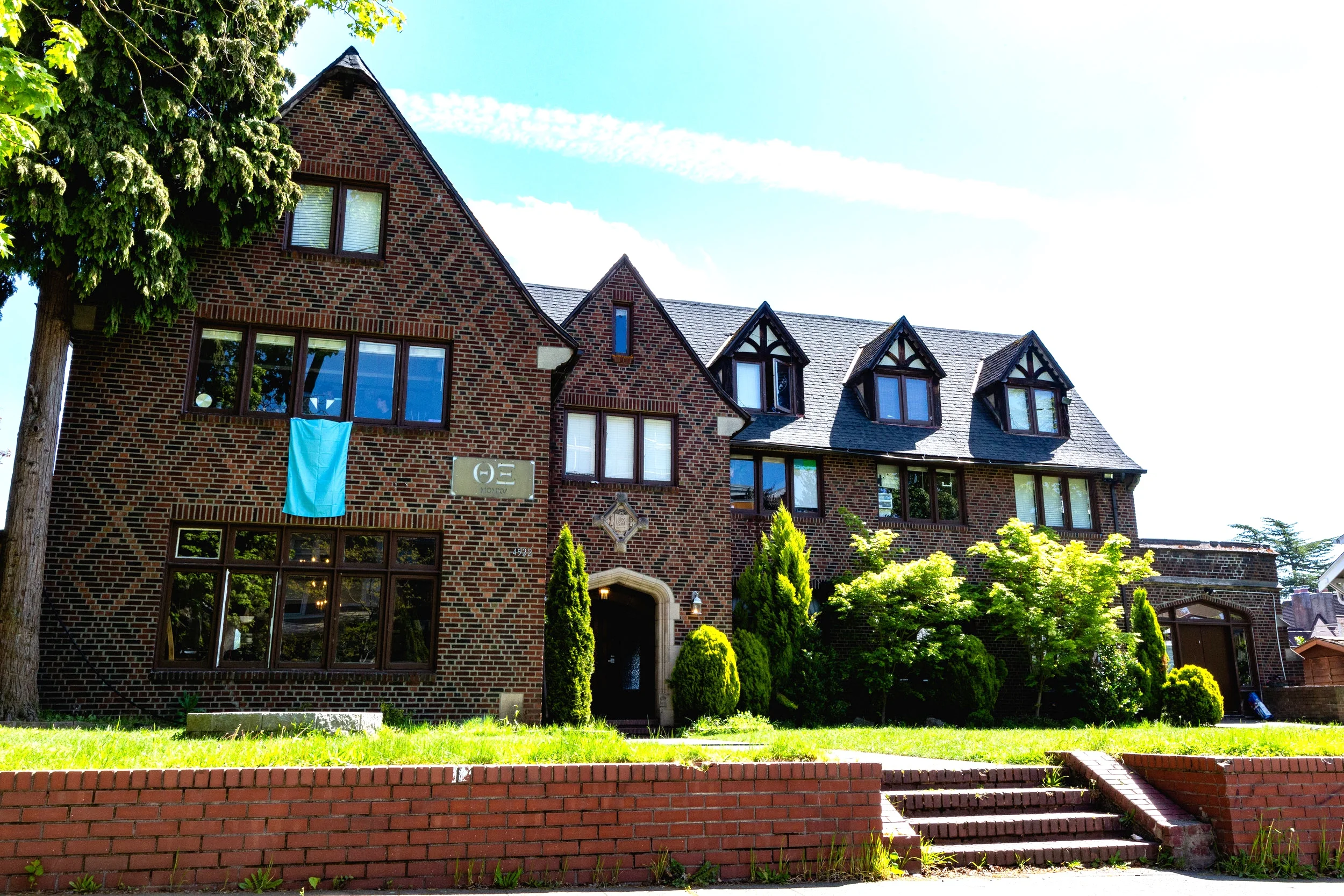 Theta Xi — UW IFC