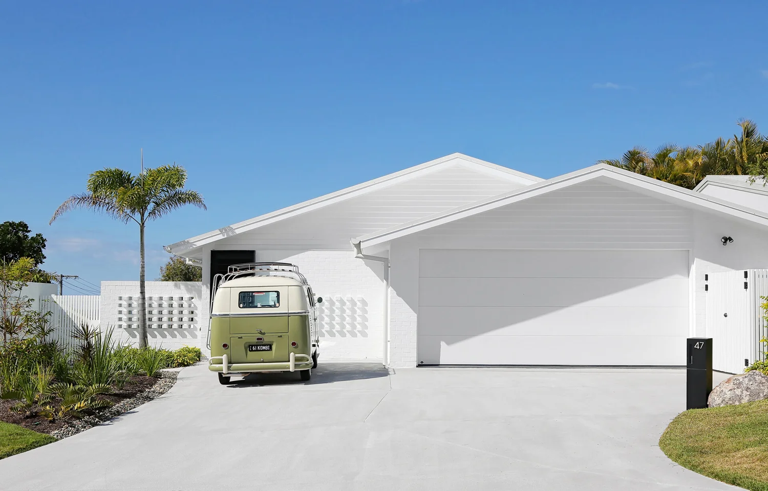 Holiday at Helia House — Adore Home Magazine