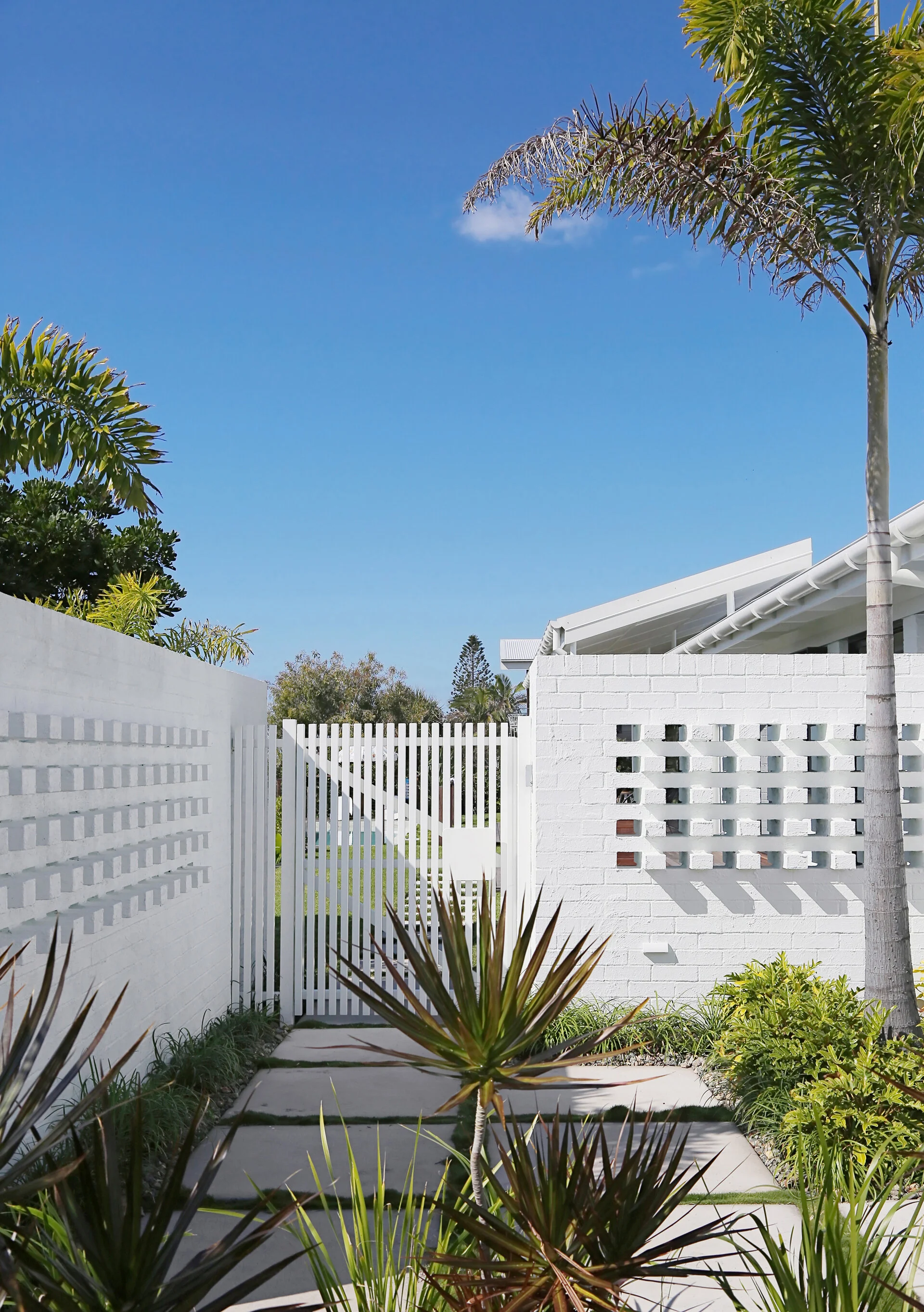 Holiday at Helia House — Adore Home Magazine