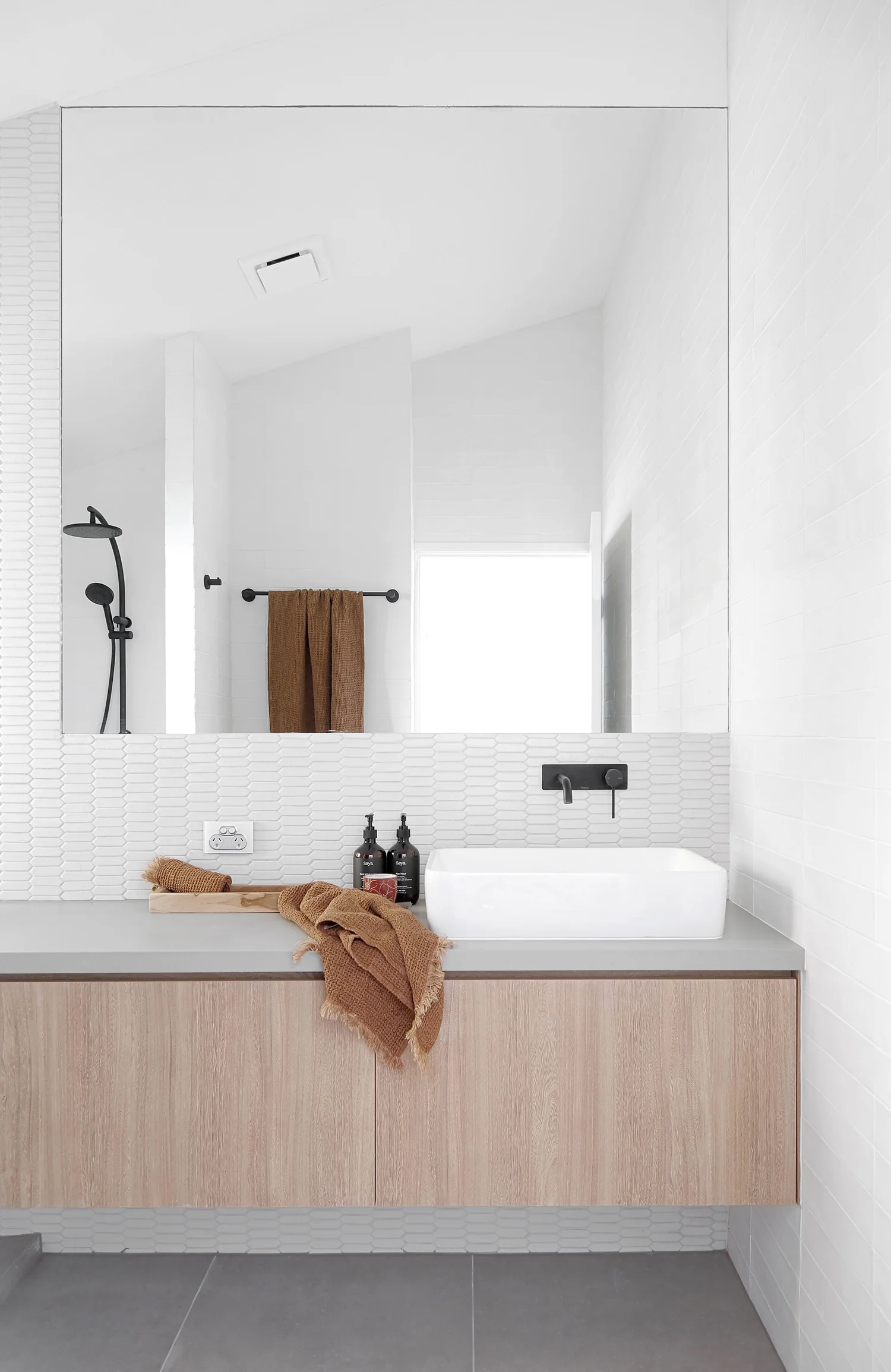 Holiday at Helia House — Adore Home Magazine
