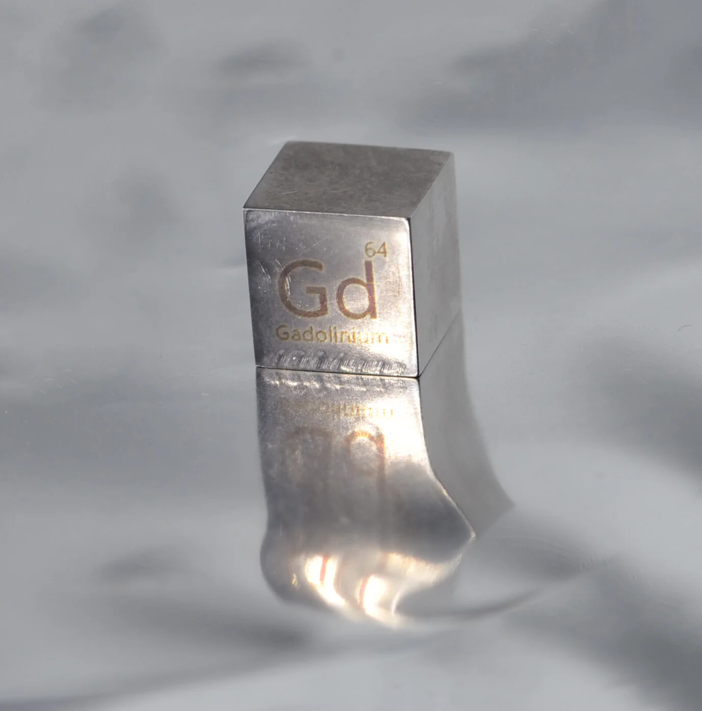 Gadolinium Mirror Cube — Luciteria