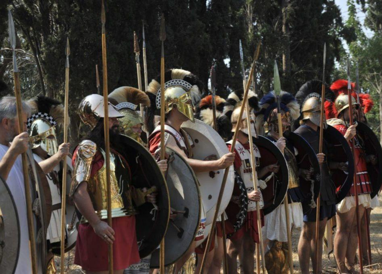 The Art of Greek Warfare: Hoplites and Phalanx Formations