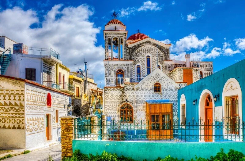 Pyrgi: The colorful medieval village that looks like a labyrinth