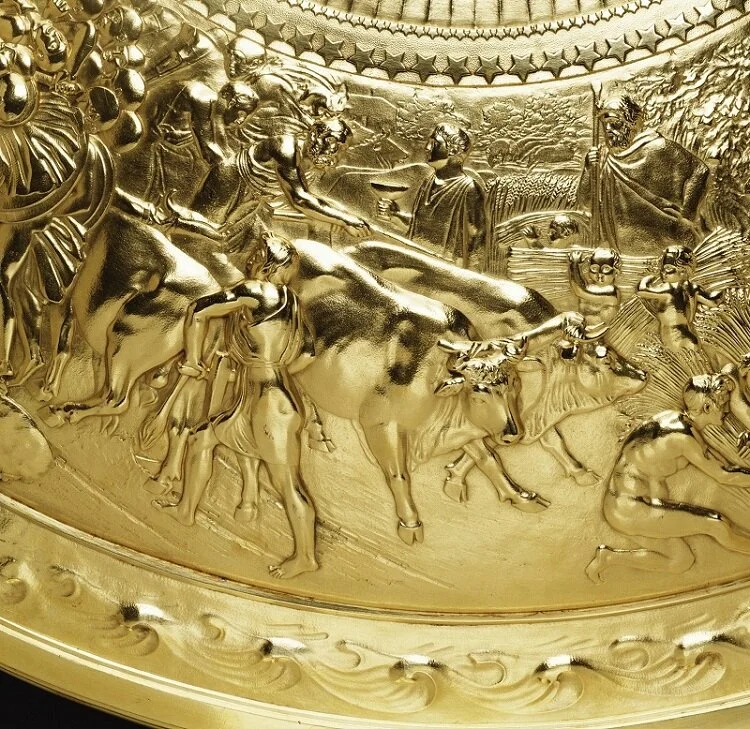 The legendary shield of Achilles, for which Homer dedicated 134 verses ...