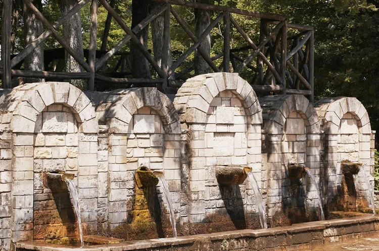 50 of the most beautiful traditional fountains in Greece