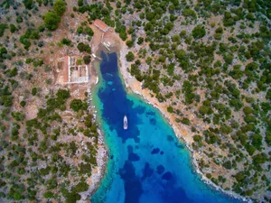 Dokos: Home to the Oldest Shipwreck in the World—And It’s in Greece