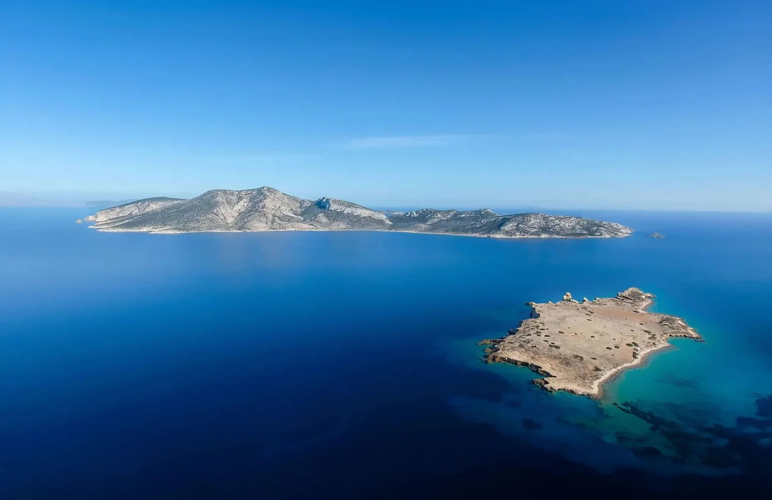 The Greek Island That Is Uninhabited – No Drinking Water but Stunning ...