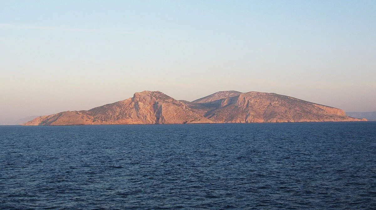 The Greek Island That Is Uninhabited – No Drinking Water but Stunning ...
