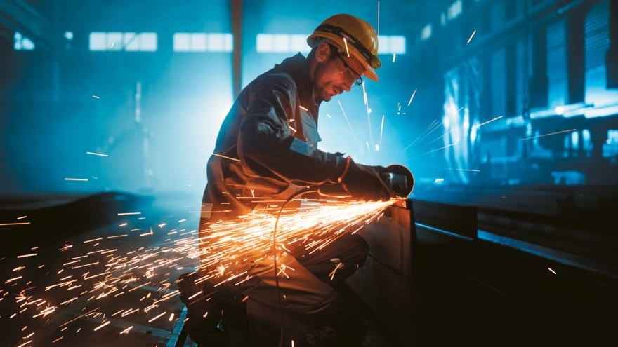 Greece Faces Massive Labor Shortage as 6 in 10 Foreign Workers Leave ...