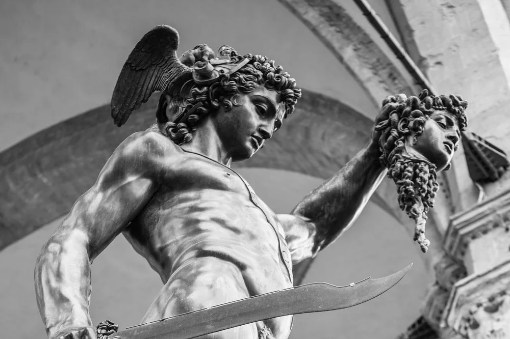 The Myth of Perseus and Medusa: A Tale of Heroism, Monsters, and Divine ...