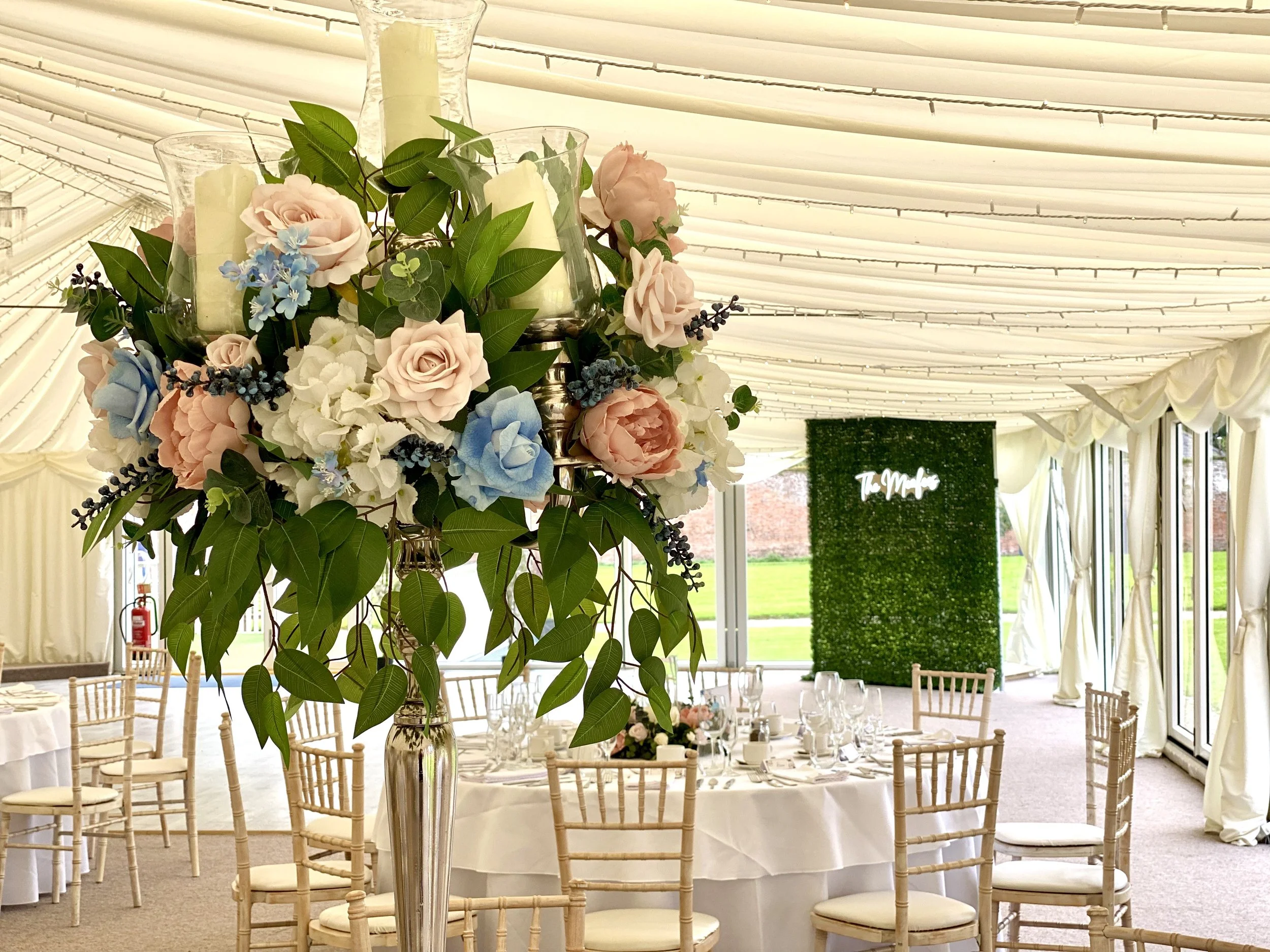 GALLERY — The Wedding Room