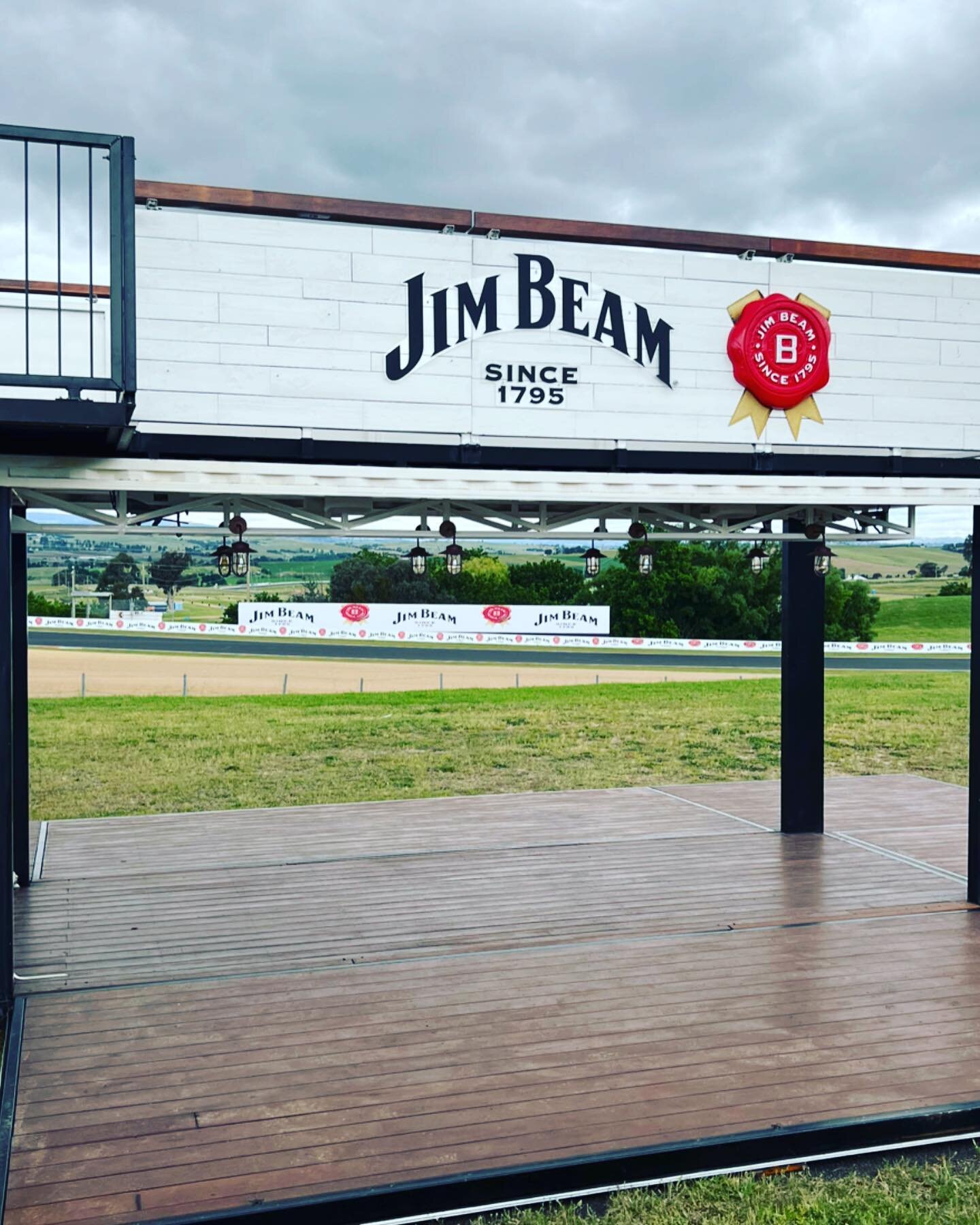 WOTBOX | Converted shipping containers for bars and cafes