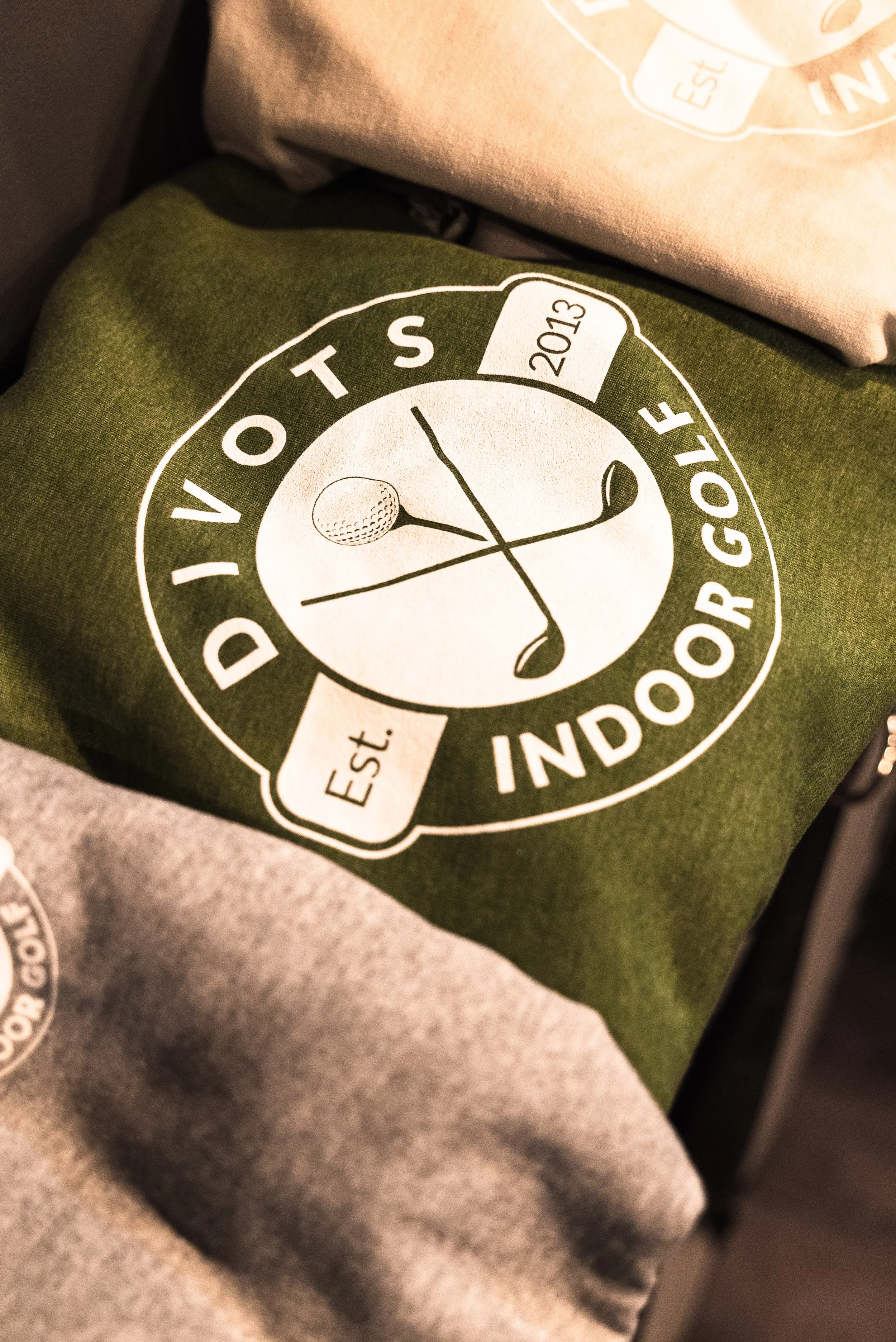 Divots Indoor Golf