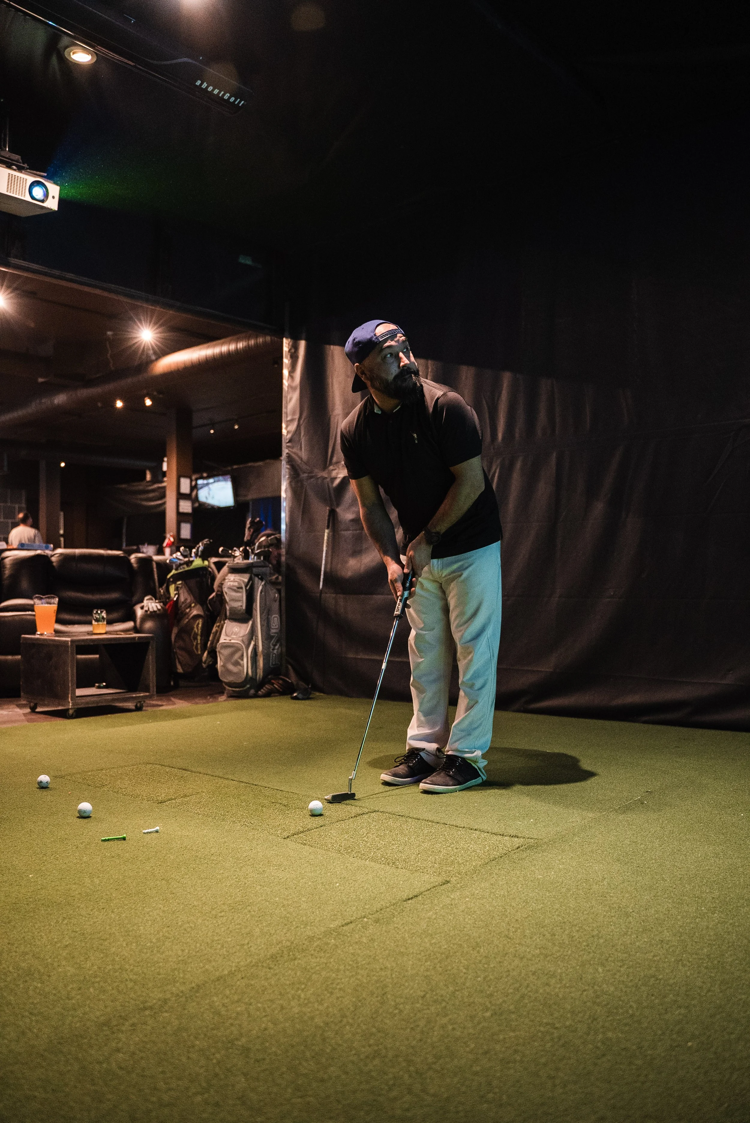 Hours & Rates — Divots Indoor Golf