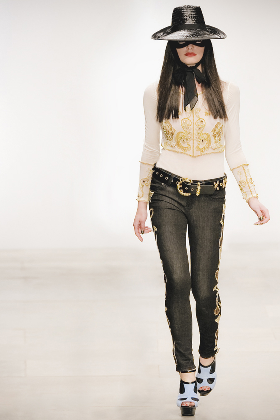 bebaroque Commissions — CHLOE PATIENCE